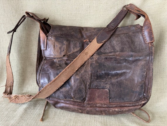 Antique 1920’s Leather Hunting and Gathering Bag, Pos… - Gem