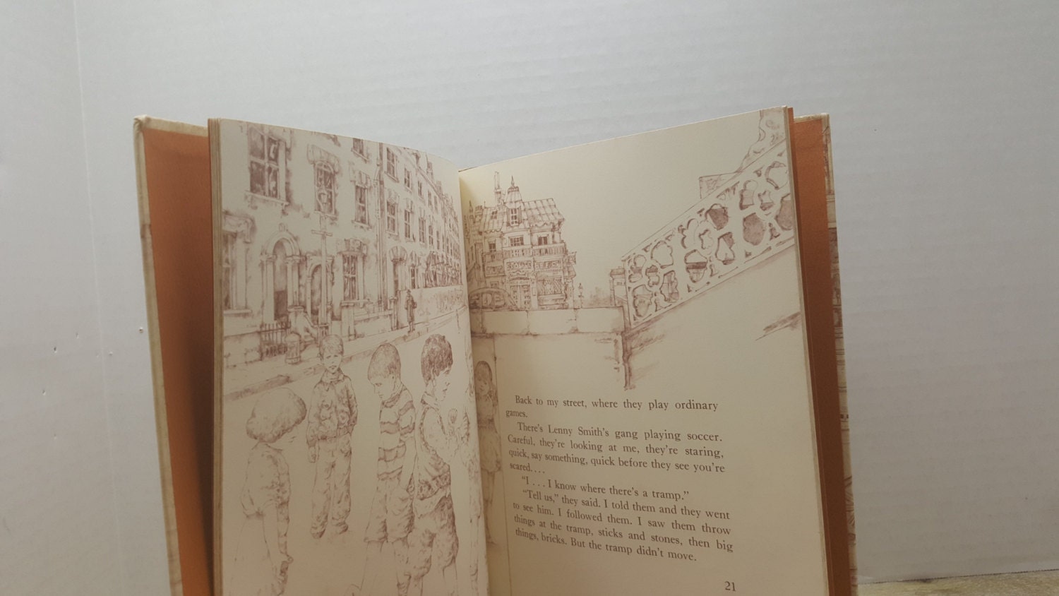 Tramp 1977 Malcolm Carrick Vintage Kids Book - Etsy