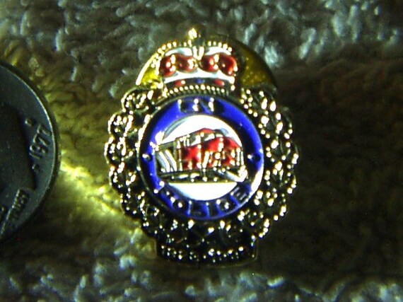 canada CN railroad police service lapel pin 75 year a… - Gem
