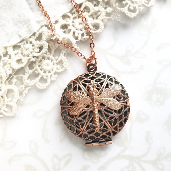 Secret Garden Locket - Etsy