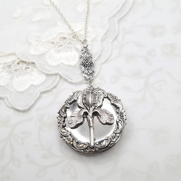 Secret Garden Locket - Etsy