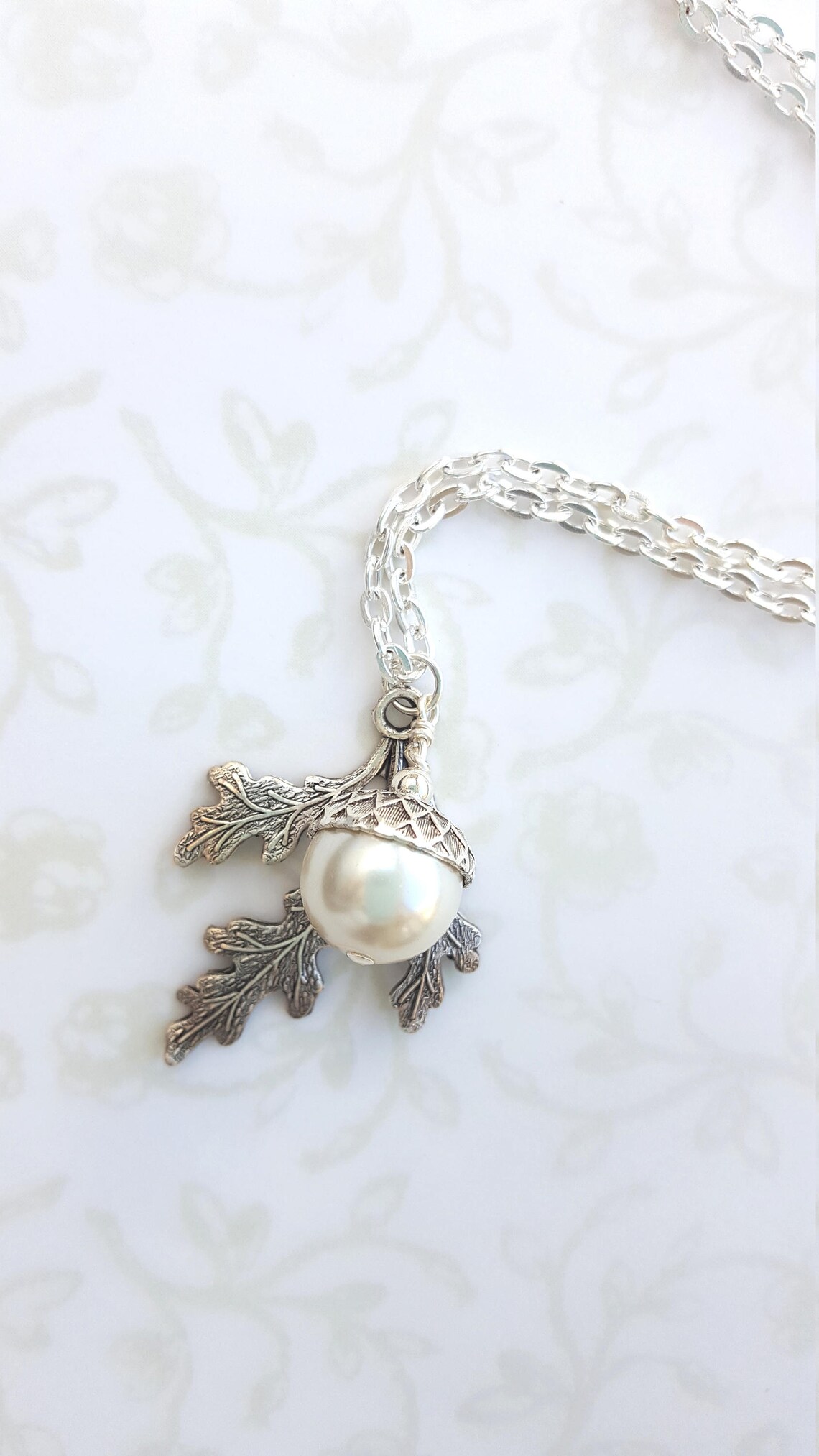 Acorn Pearl & Oak Leaves Silver Necklace Winter Woodland - Etsy