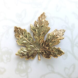 Maple Leaf Pin in 24k Gold, Brooch, Lapel Pin, Autumn, Woodland, Canada ...