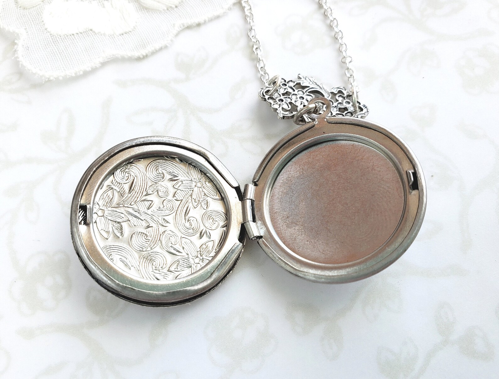 Silver Best Friend Locket With Rose Gold Crossed Arrows | Etsy