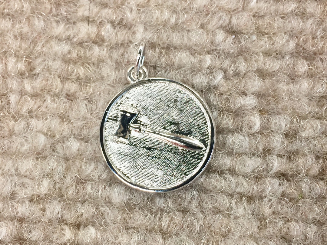 Silver Gavel Charm - Etsy