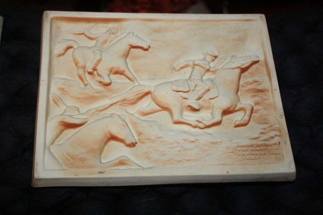 Souix Attack Native American Scene Cowboy Indian Pony Express Sculp ...