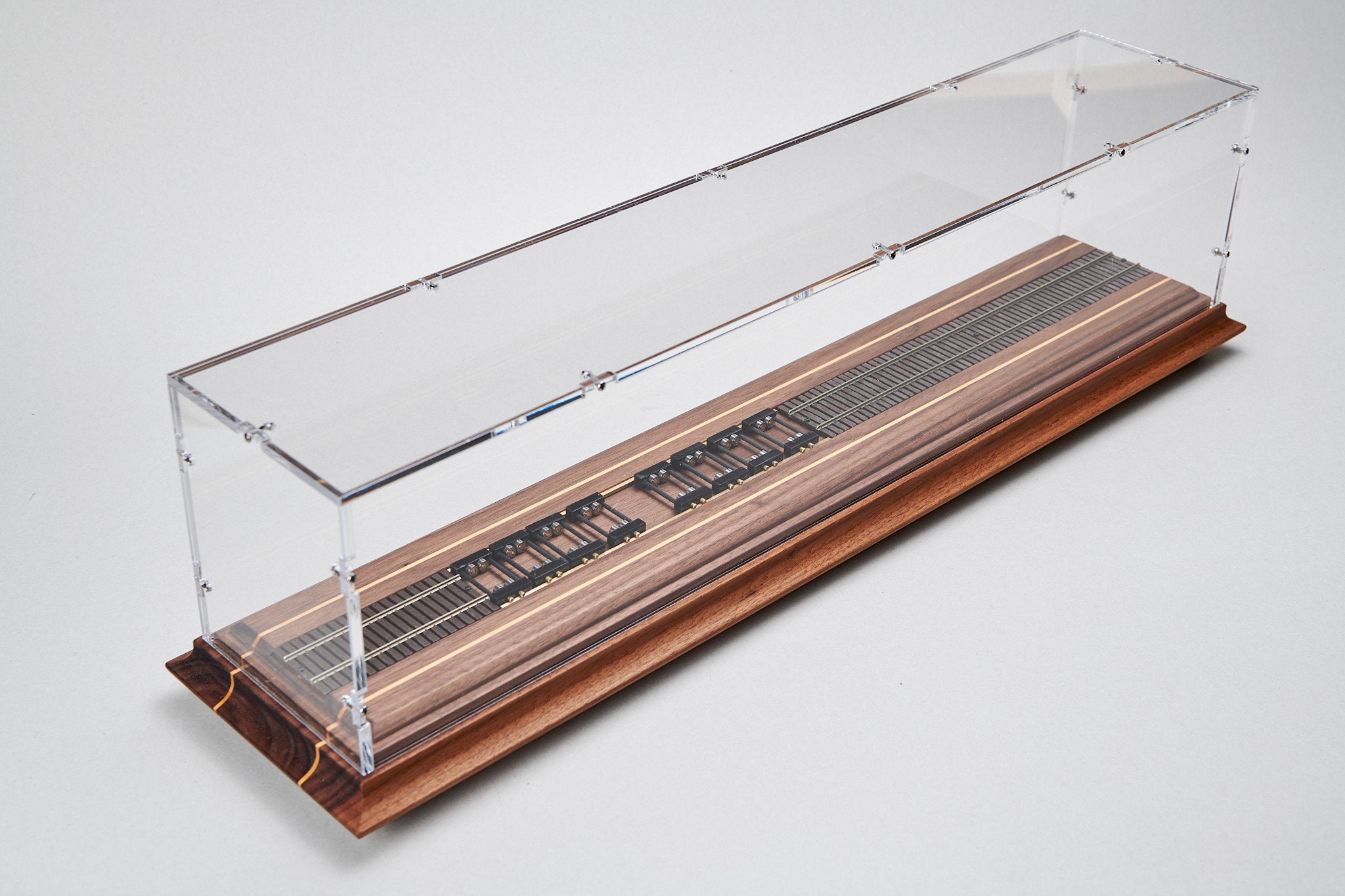 Working DC/DCC HO Scale Display for American Locomotives - Etsy