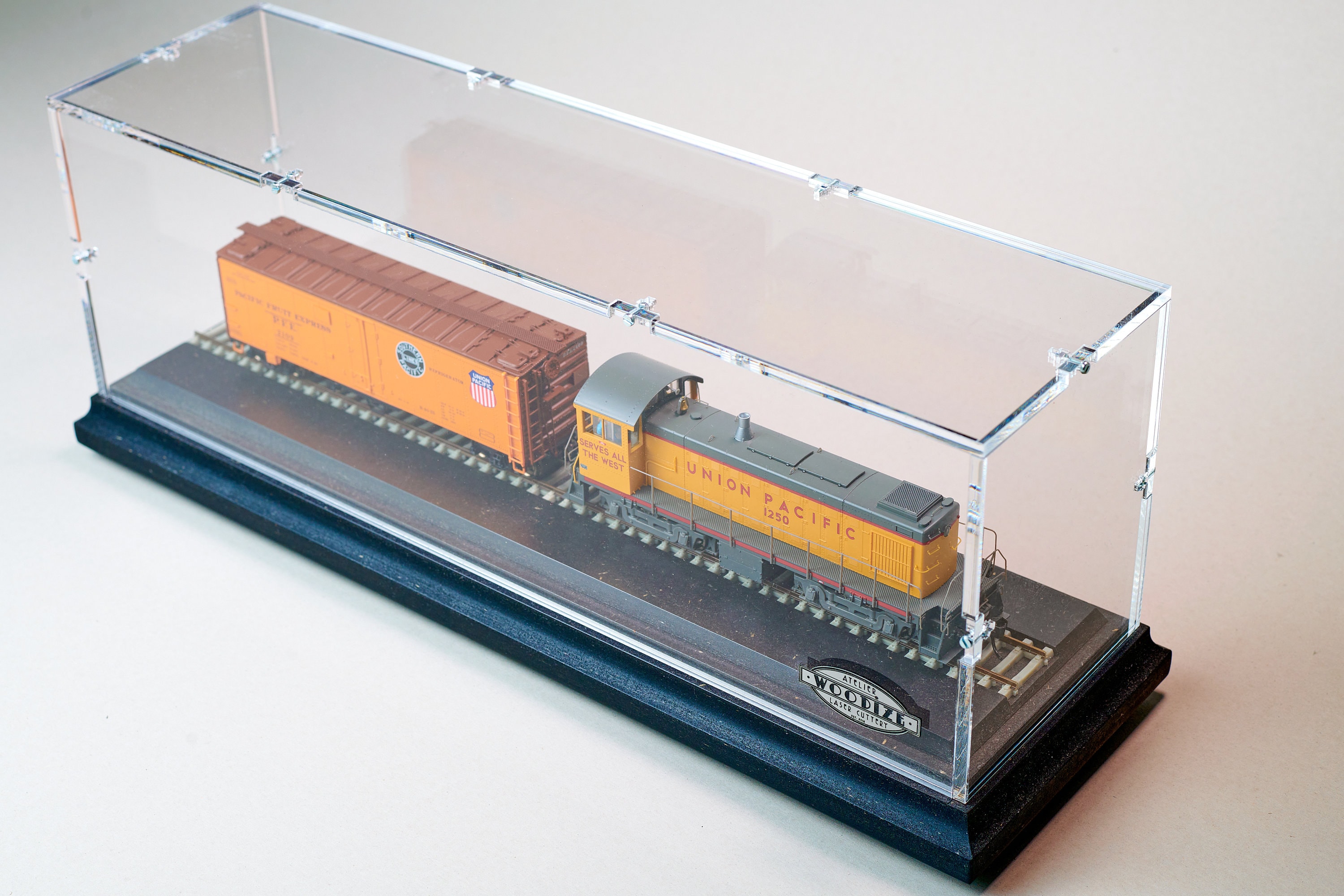 HO Scale Model Train Display - Etsy