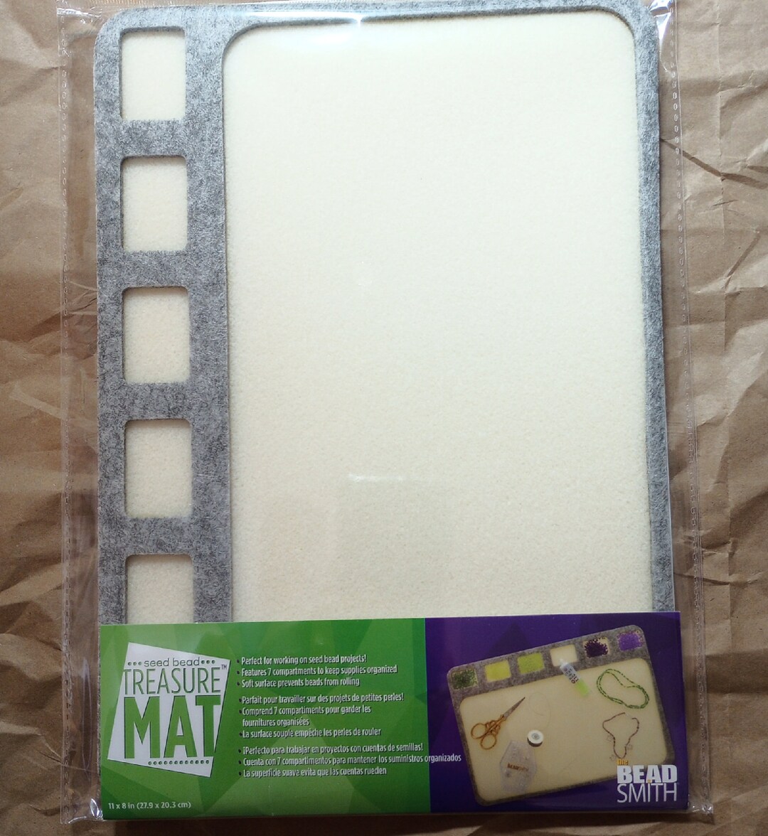 Beadsmith Seed Bead Treasure Mat, Bead Organizer Mat, 11"x8" Mat for ...