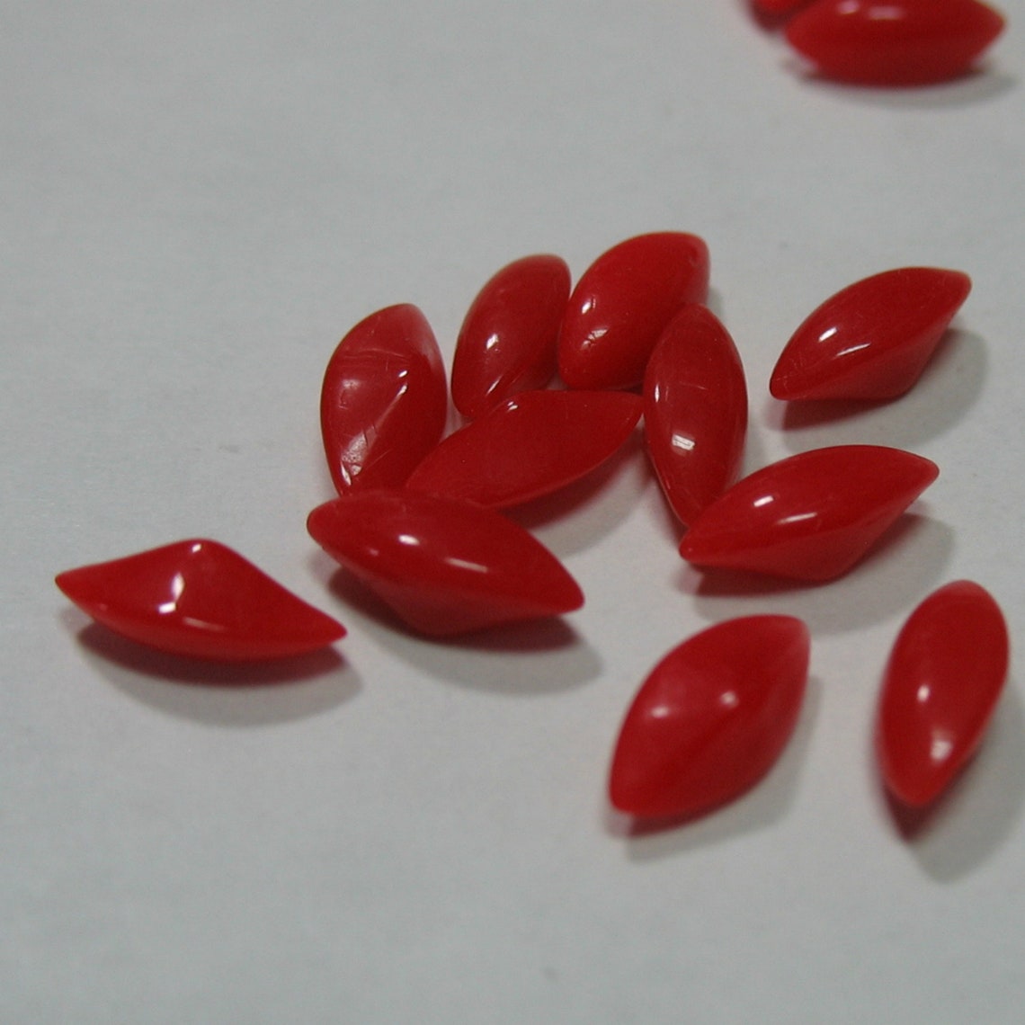 Vintage Glass Rhinestones Cherry Red Navette 4x8mm 24pcs - Etsy