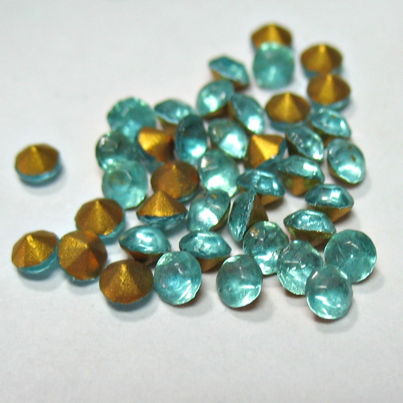 36 Vintage Aqua Blue Chaton SS9 2.5mm Round Gold Foil Back, Czech ...