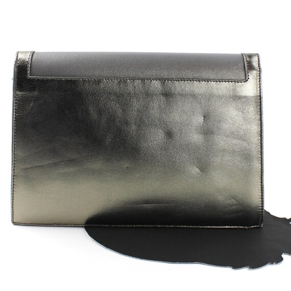 Silver Vinyl Vintage Barbarella Purse / Gunmetal Purs… - Gem