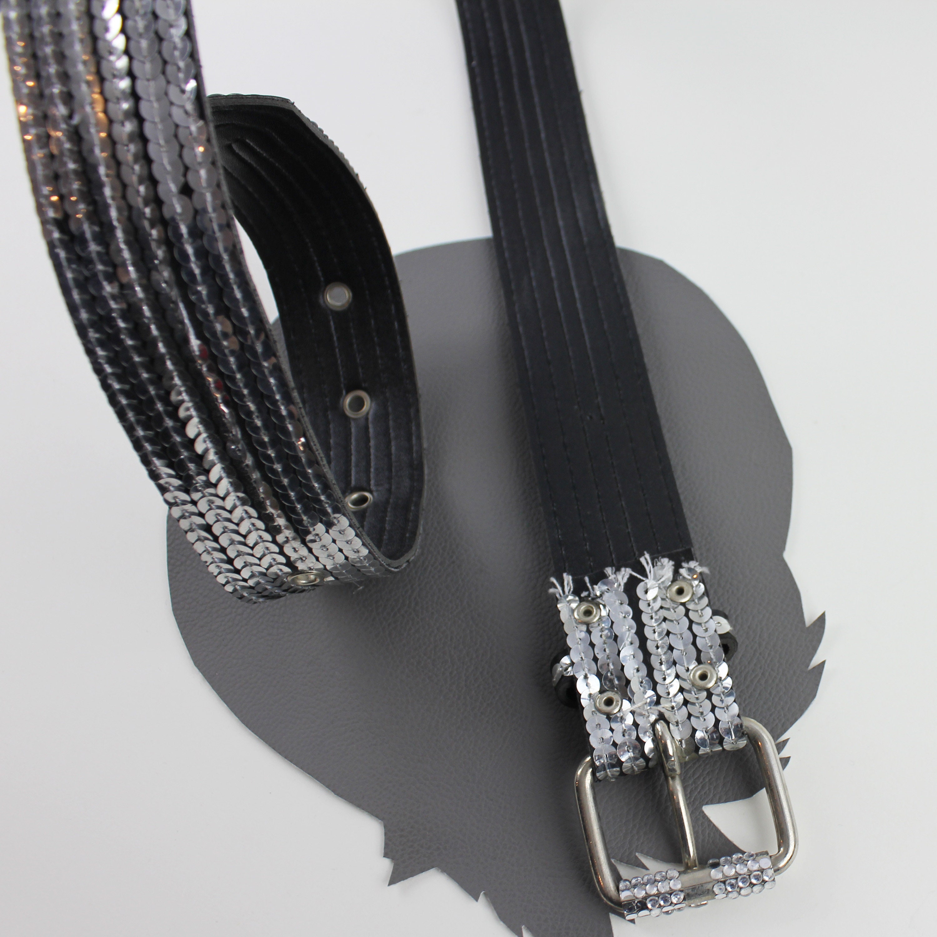 Silver Sequin Covered Vinyl Belt With Rhinestone Silver Buckle Size 34/ ...