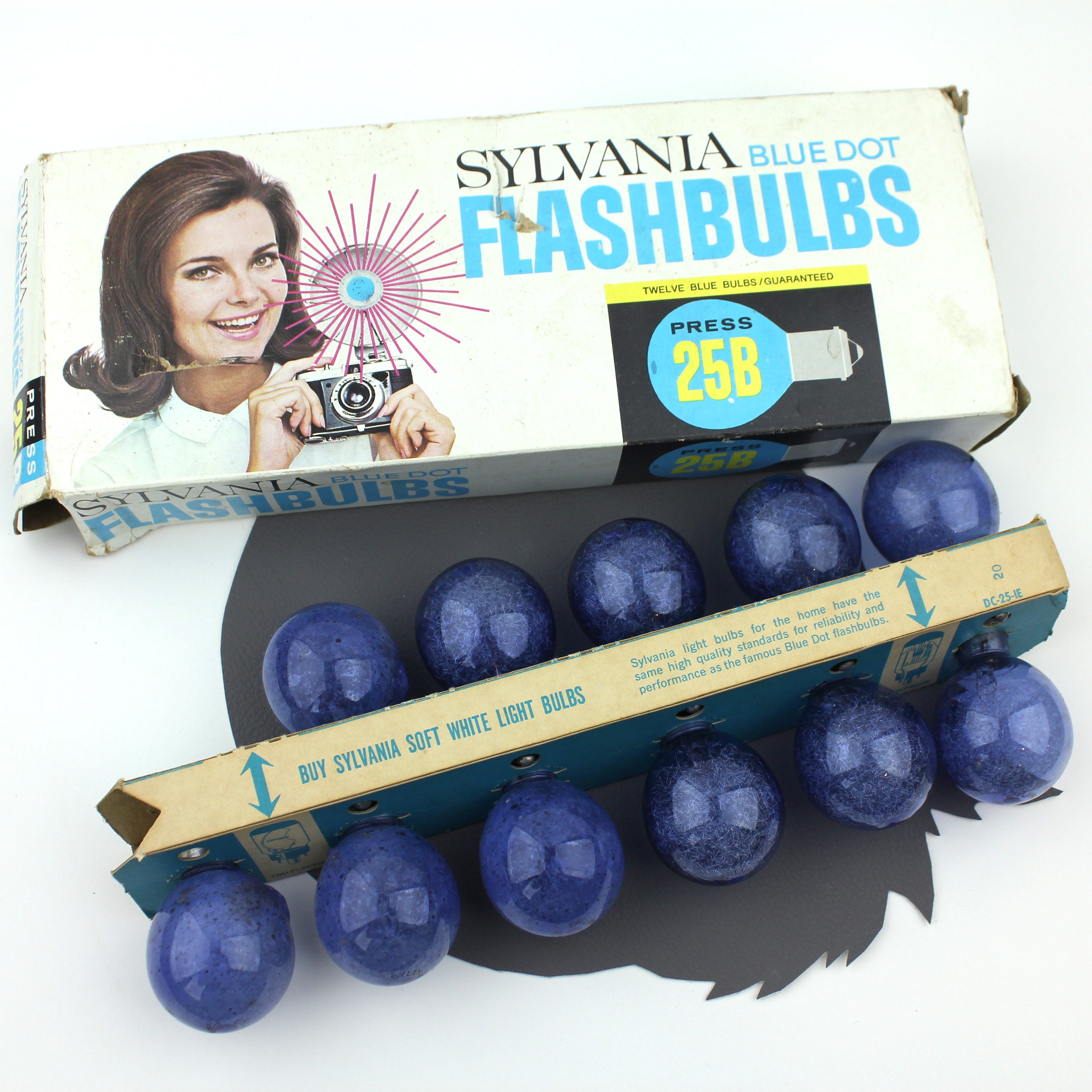 Las Vegas Mall 10 Vintage 9 Sylvania Flashbulbs Blue Dot Press 25 Clear ...