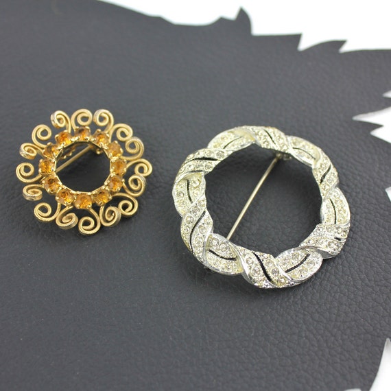 Vintage Rhinestone Wreath Pin Brooch Set | Etsy