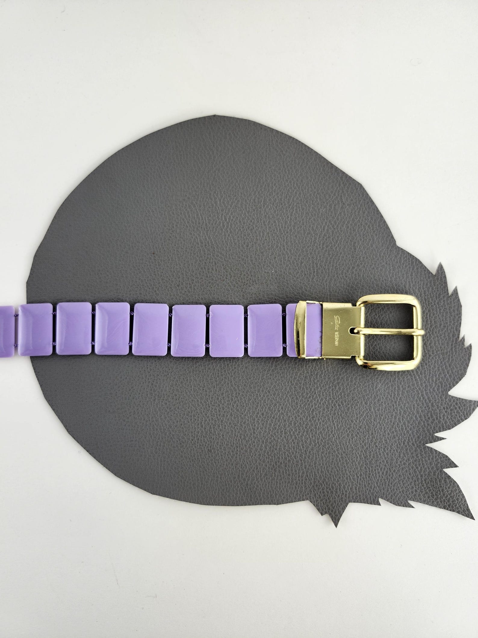 Vintage Lavender Pearlized Plastic Chain Link Belt With Gutos Gold ...