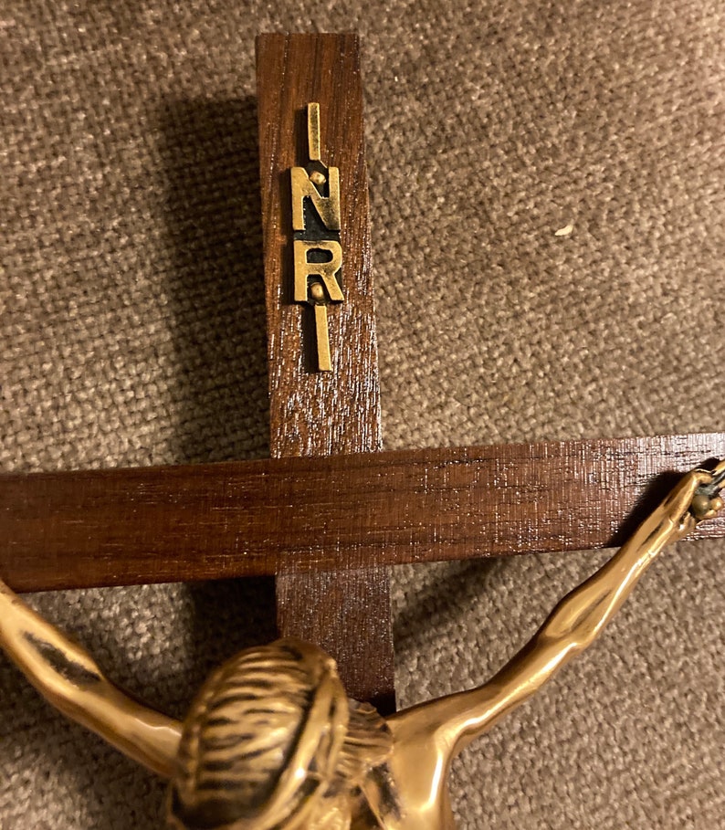INRI Crucifix Portrayal of Jesus Christ on the Cross Hanging - Etsy