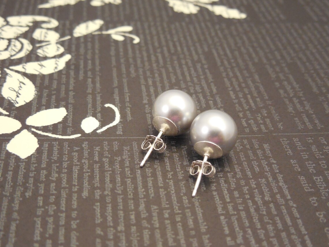 Very Classic and Simple, Sterling Silver Earrings With 10mm Light Gray ...