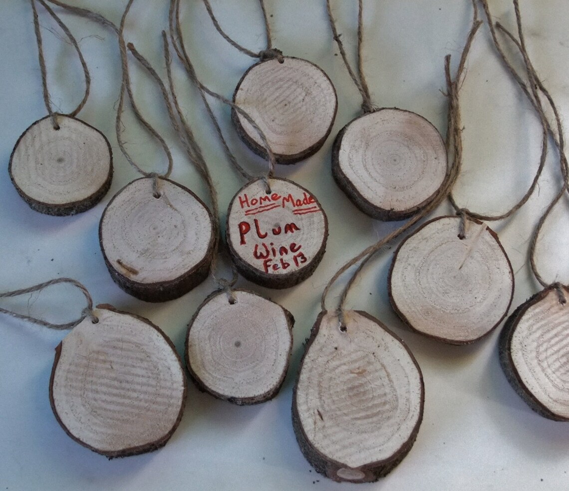 Natural Wood Labels or Gift Tags Using Recycled Christmas - Etsy