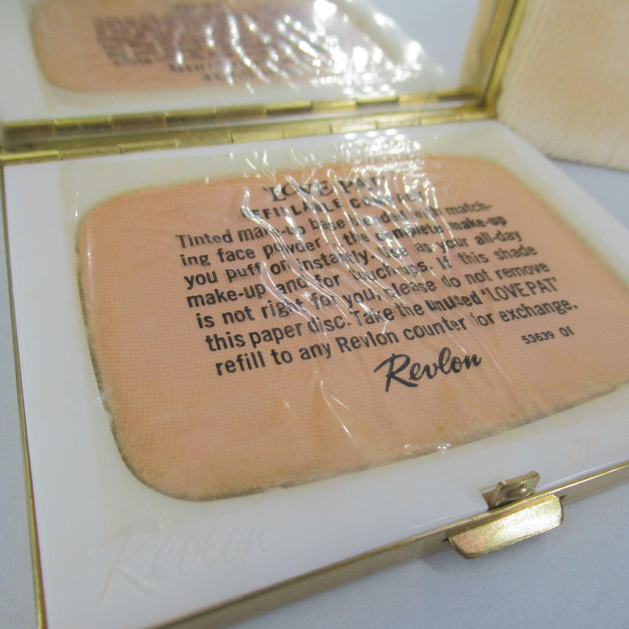 Vintage Revlon Futurama Gold Metal FULL Compact Mirror Love Pat Rachel ...