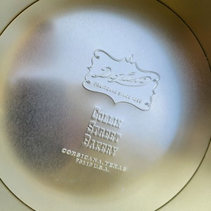 Fruitcake Tin 8 Collins Street Bakery Corsicana TX Christmas Button Tin ...