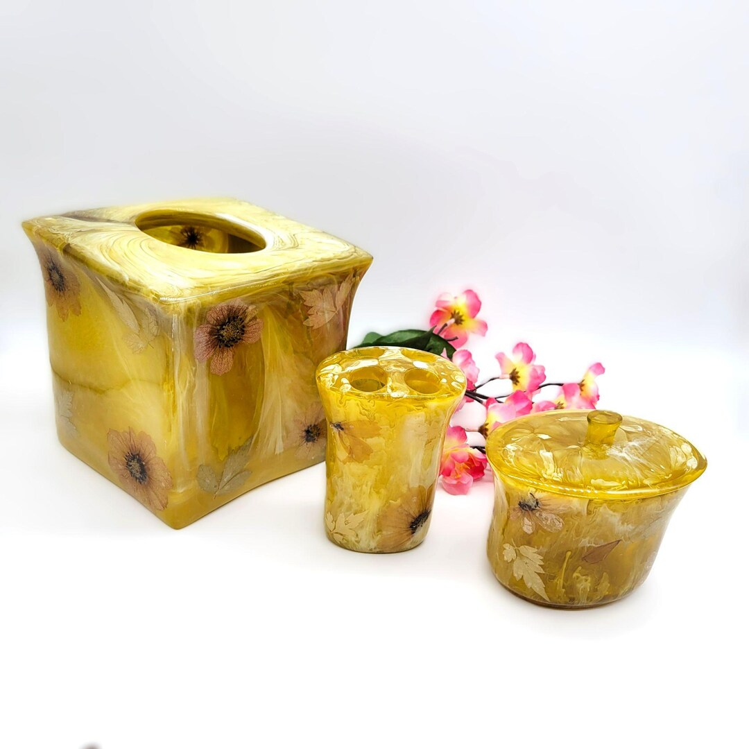 Vintage Lucite Acrylic 3 Pc Bathroom Set With Tissue Box Toothbrush ...