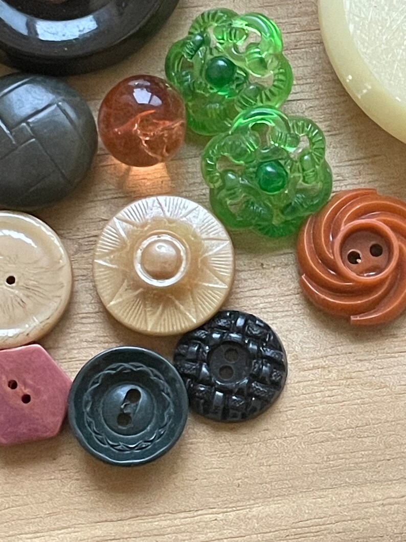 Lot of Pierced Fancy Plastic Buttons - Pretty in Pink - Doll Buttons ...