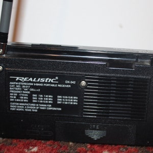 Great Realistic DX-342 Voice of the World 9-band AM/FM Radio- Pocket ...