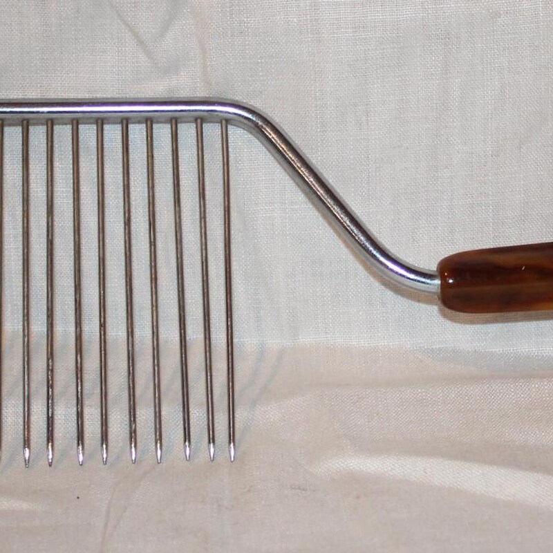 Bakelite Cake Cutter - Etsy