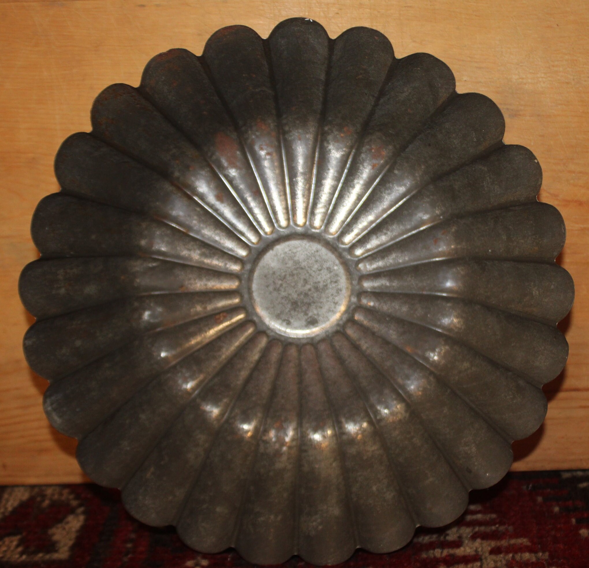Great 19th Century Antique Fluted Tin Cake Pan - Etsy