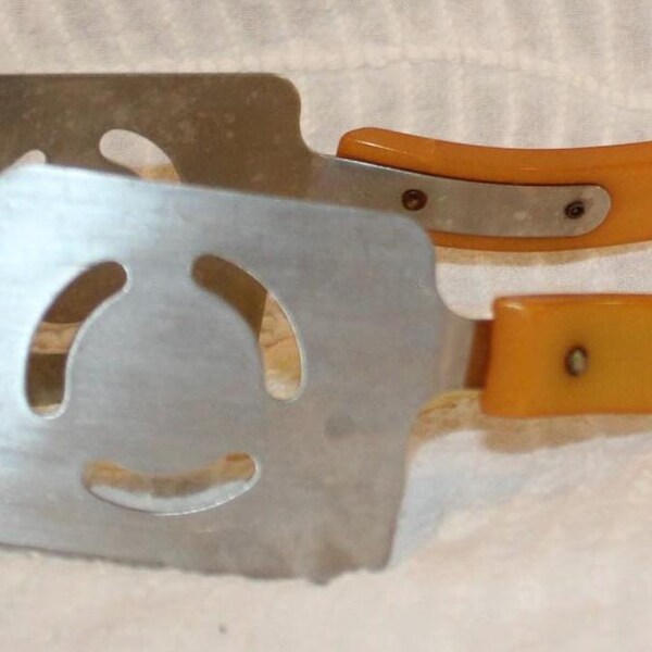 Bakelite Cake Cutter - Etsy