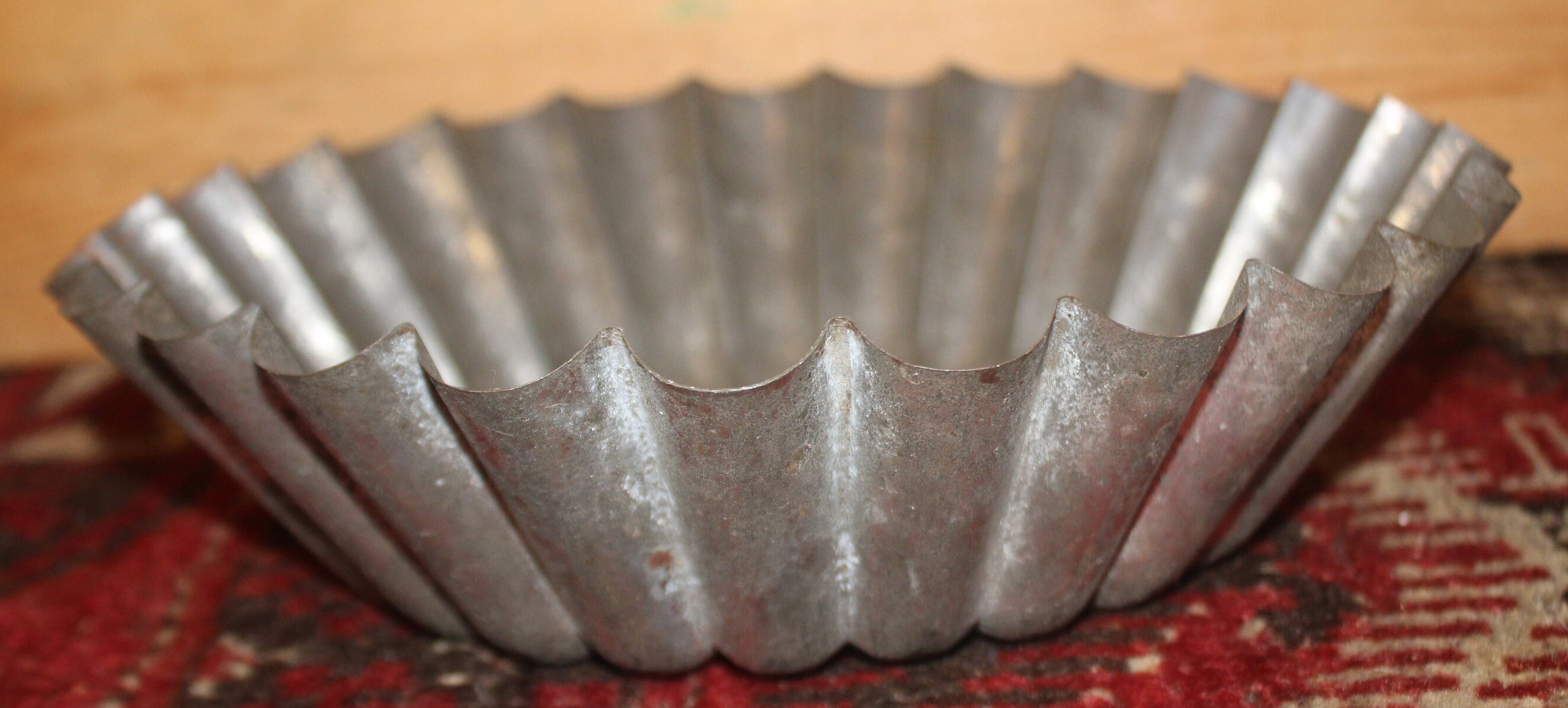 Great 19th Century Antique Fluted Tin Cake Pan - Etsy