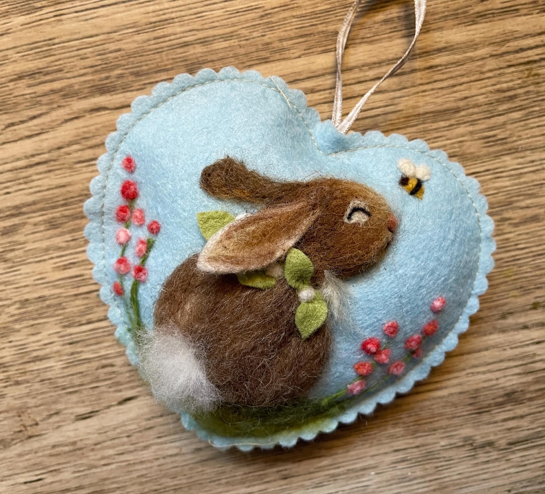 Garden Felt Bunny Rabbit Decorative Felt Heart - Handmade Ornament - Etsy