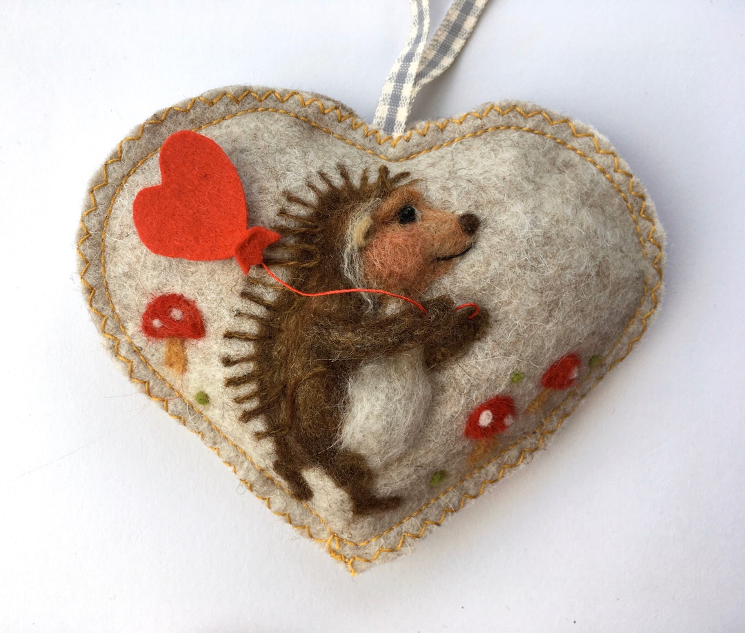 Valentine Hedgehog Heart Decoration - Small Gift Personalised, Needle ...