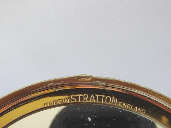 Vintage Stratton Compact 1950s Gilt Blue Enamel Ladie… - Gem