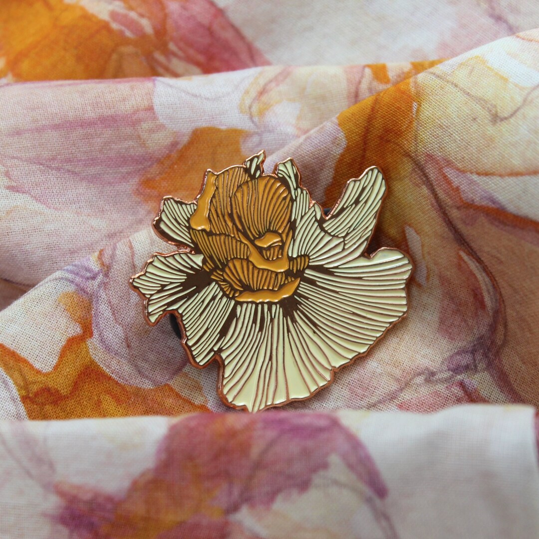 Pin - Daffodil Enamel Pin - Etsy