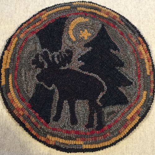 Rug Hooking Pattern for moonlight Moose Chair Pad - Etsy
