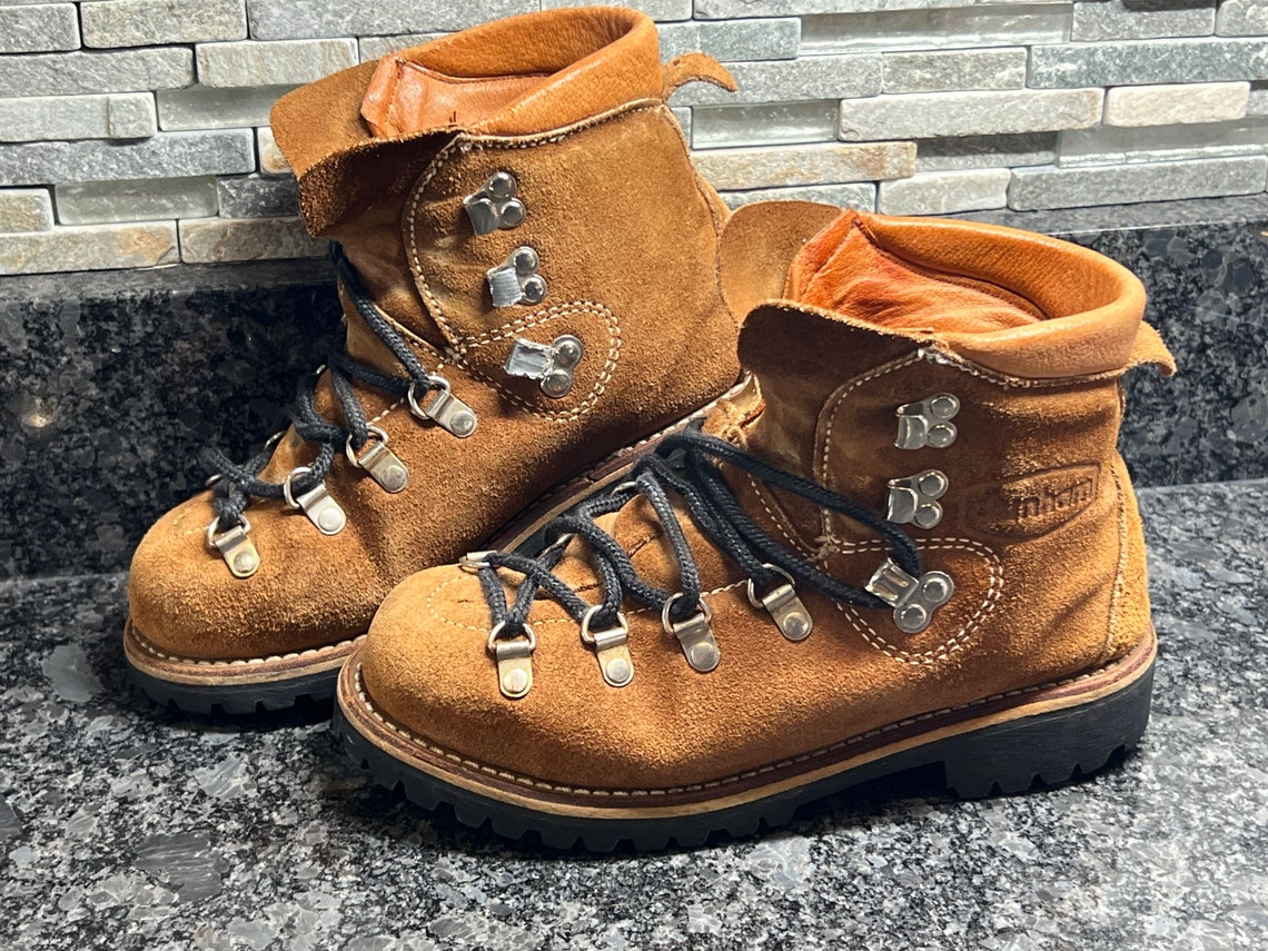 Dunham Boots Waffle Stompers Hiking Mountaineering - Etsy