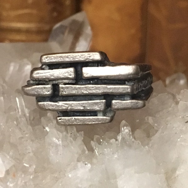 Brutalist Style Ring - Etsy
