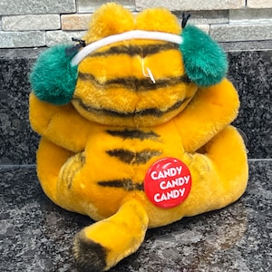 Garfield Plush Toy - Hang on - Christmas - Holiday - Winter - Candy ...