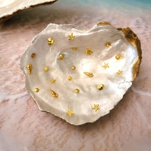Vintage Shells White and Gold Trinket Dishes Set of Two. - Etsy