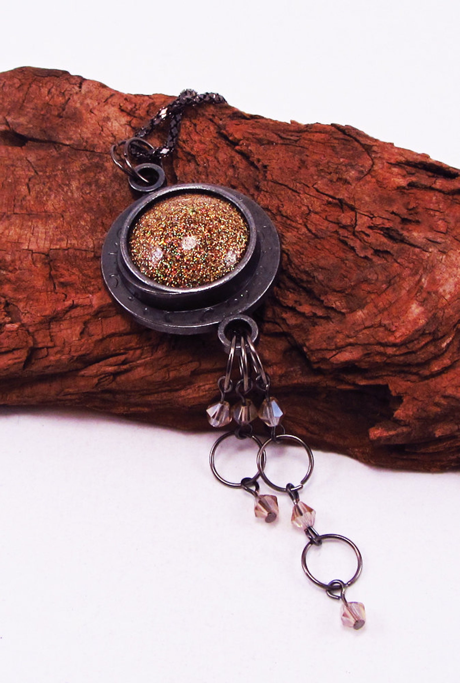 Dangle Pendant, Gold Glitter Resin Round, Gunblack Metals, Champaign ...