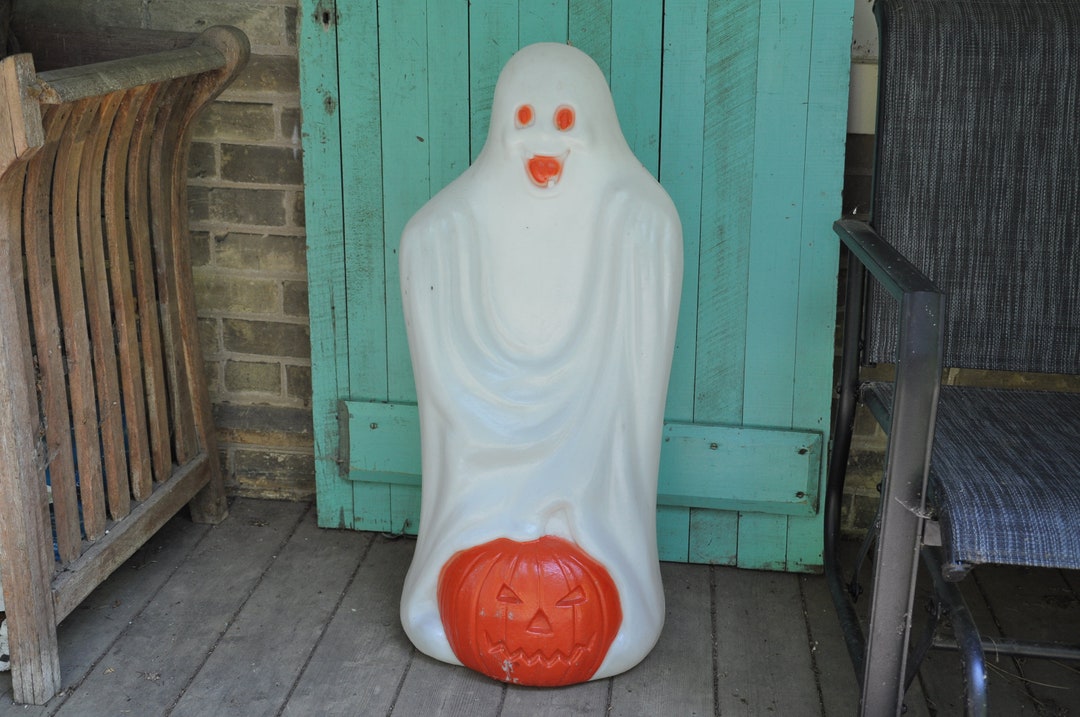 Vintage 33'' Blow Mold Plastic Ghost With Pumpkin Hallowe'en Decor - Etsy Canada