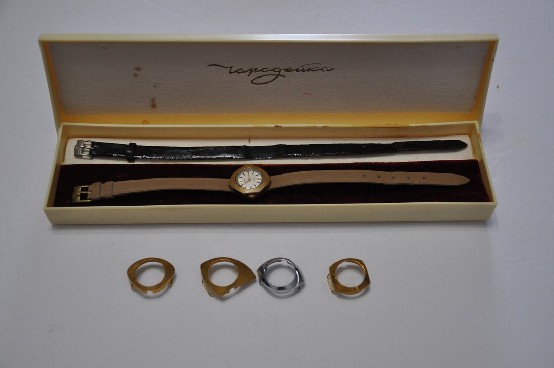 Vintage Yanka Russian Winding Wrist Watch Jewelry Wind up Ladies Watch ...