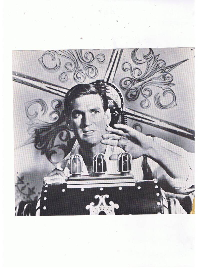 Rod Taylor the Time Machine Movie Still Vintage 1970s Science | Etsy