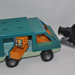 Vintage 1977 Fisher Price Adventure People TV Action Team #309 Green ...