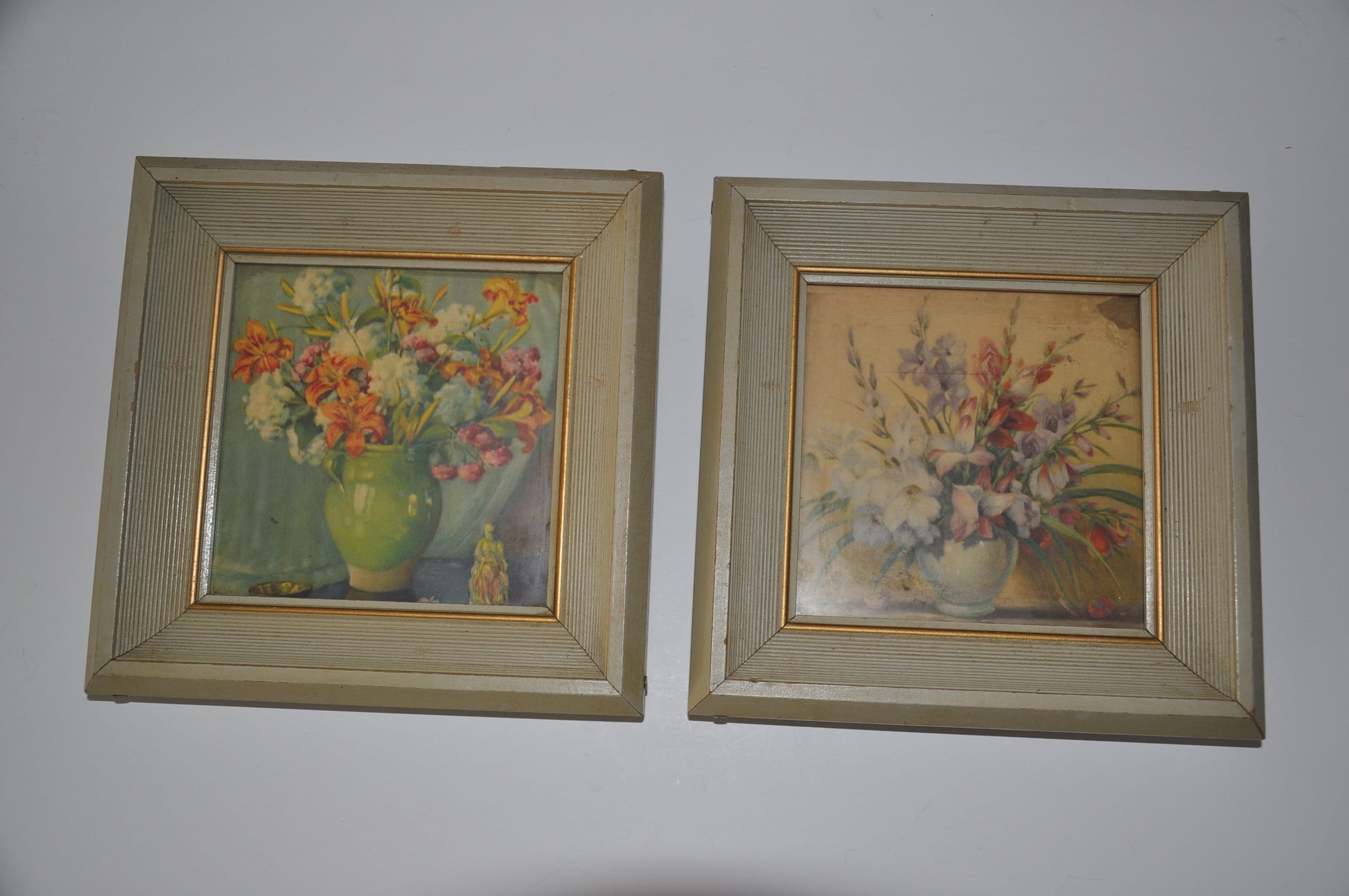 Set of 2 Flowers Pictures in Wood Frames With Glass | Etsy