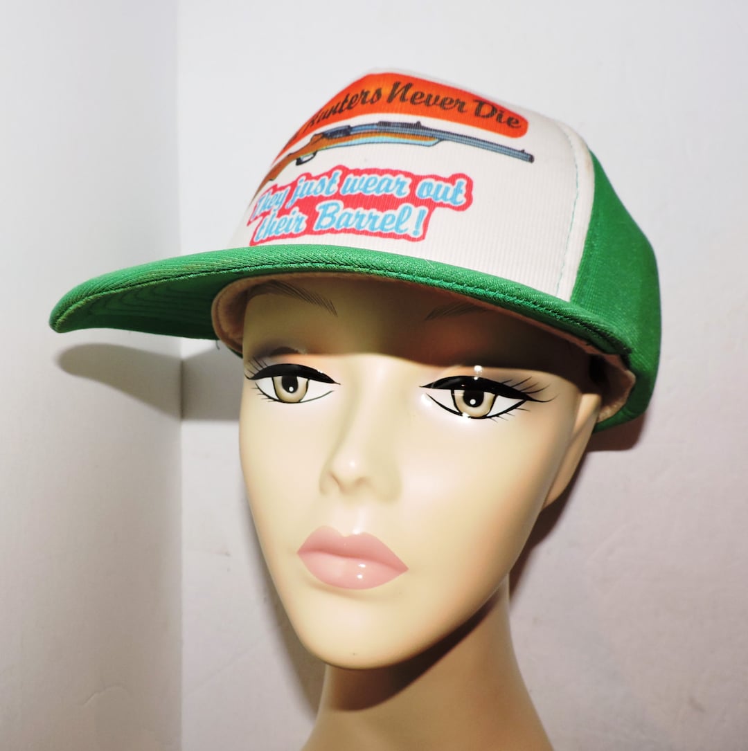 Old Hunters Never Die, They Just Wear Out Their Barrel! Vintage Joke ...