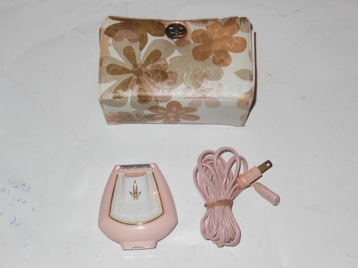 Vintage Lady Sunbeam Electric Razor With Working Illuminating | Etsy