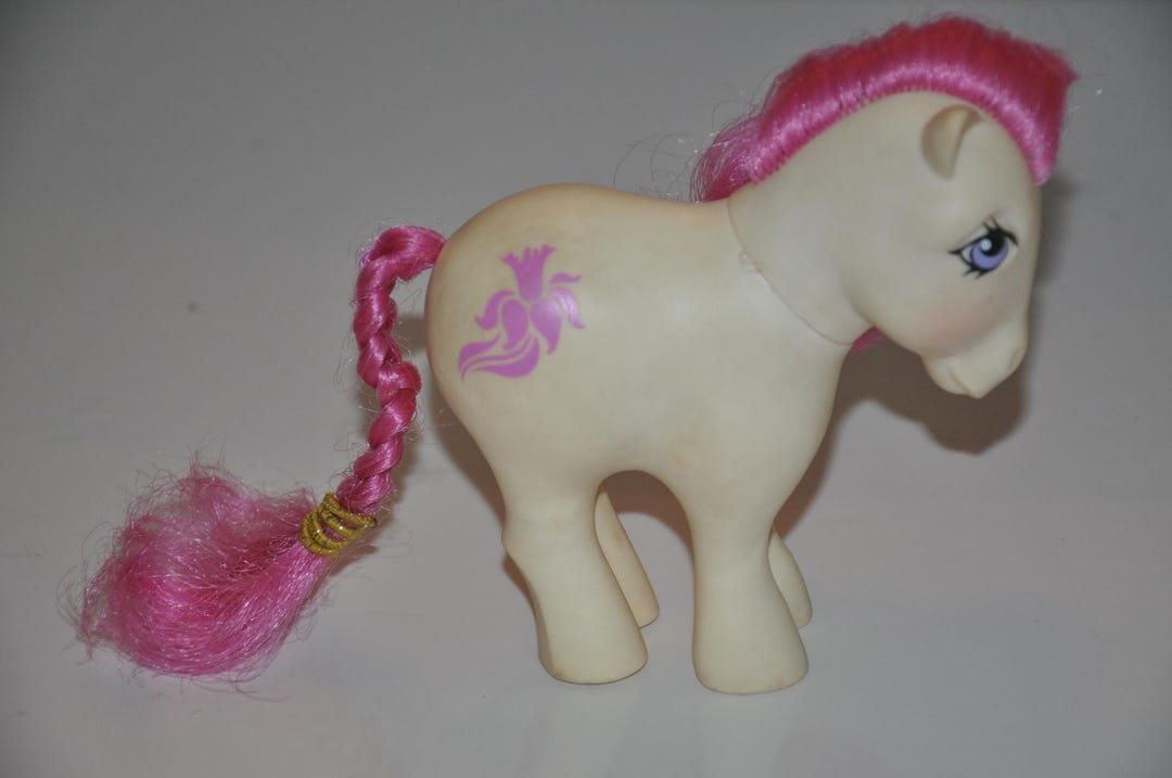Daffodil 1982 G1 Vintage Hasbro My Little Pony - White Pony - Pink ...